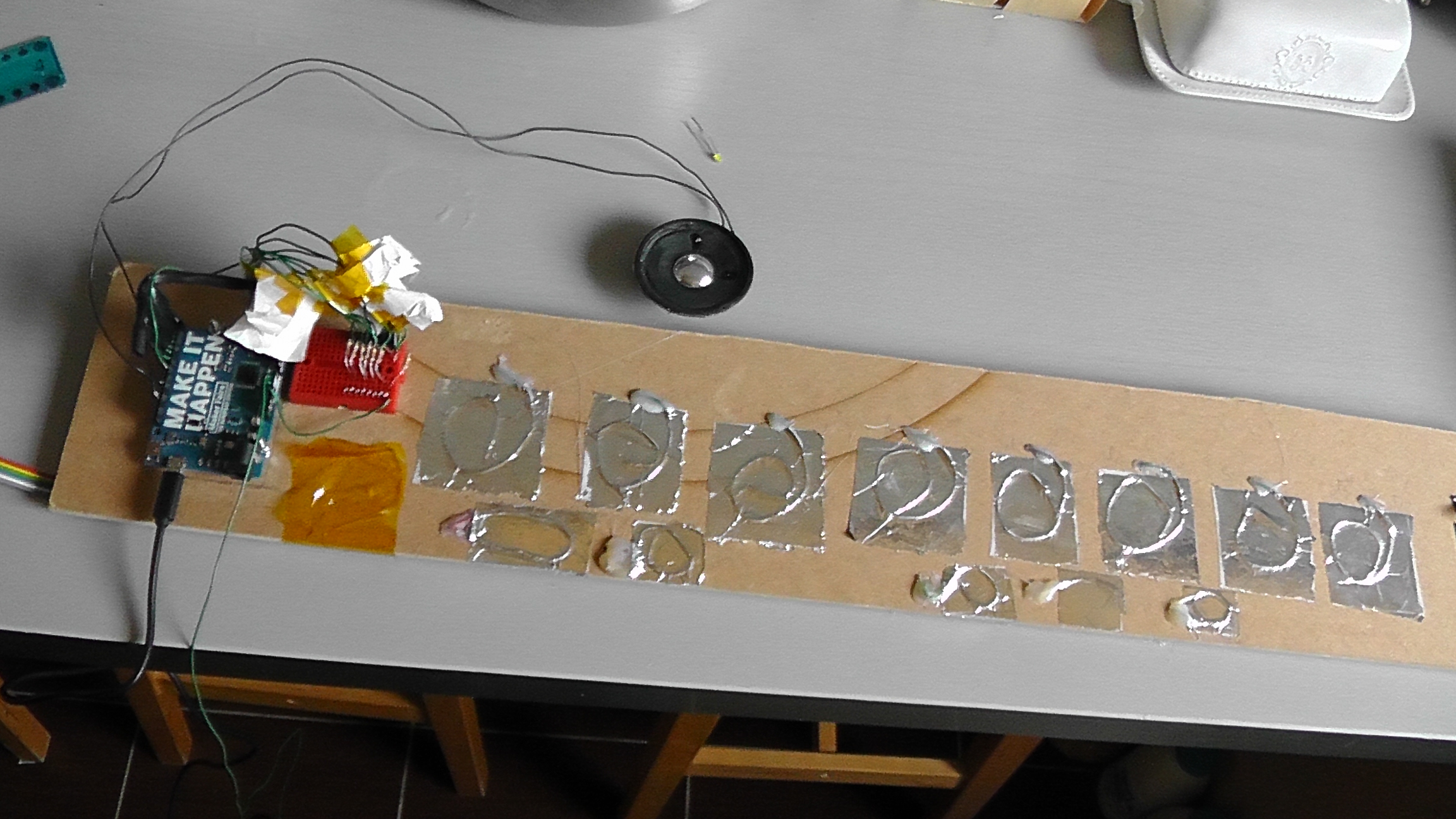 Piano DIY Arduino [Carrefour numérique² - fablab]